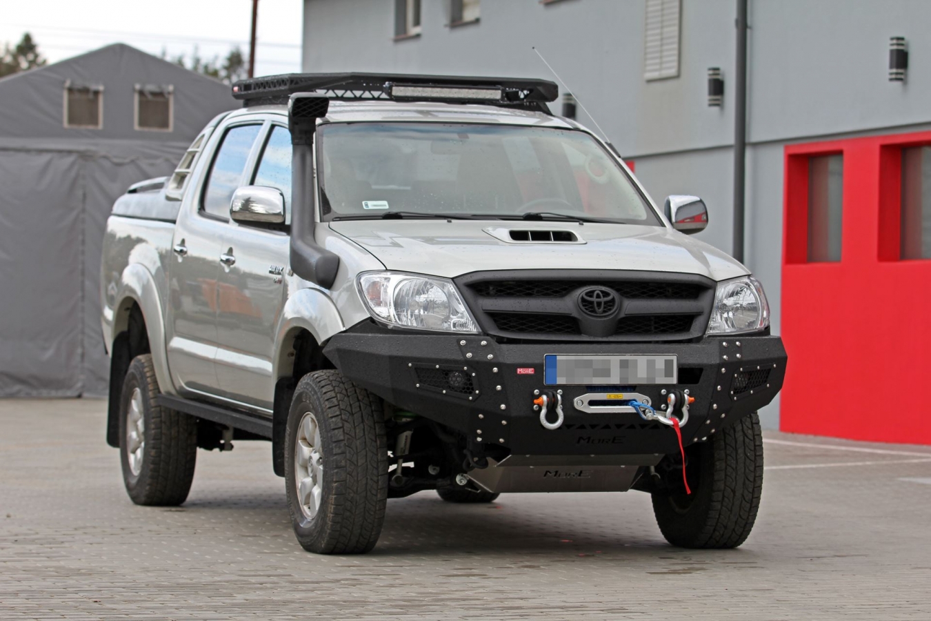 MorE4x4 prednji odbijač – Toyota Hilux Vigo (05-11) – 4×4 oprema