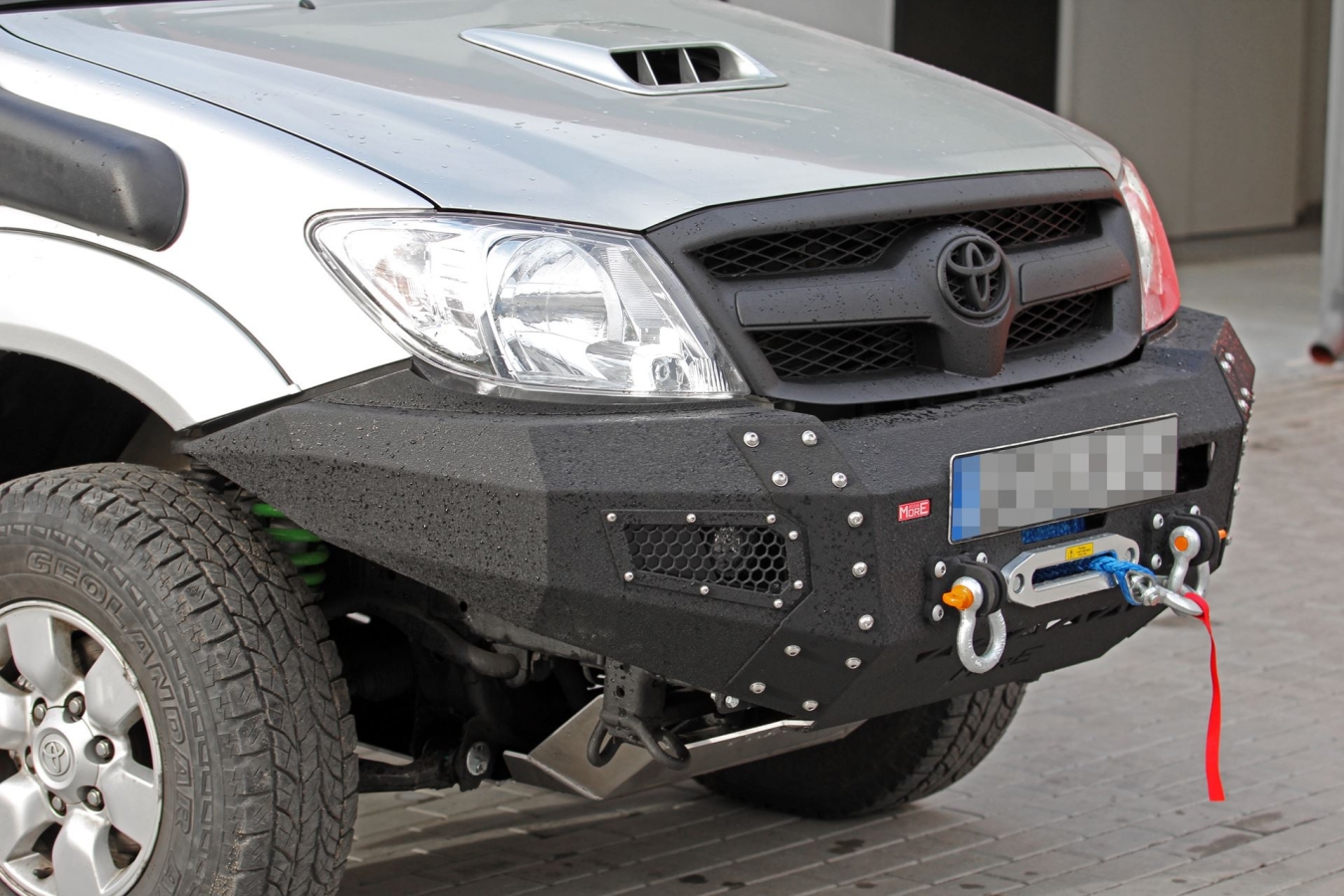 MorE4x4 prednji odbijač – Toyota Hilux Vigo (05-11) – 4×4 oprema